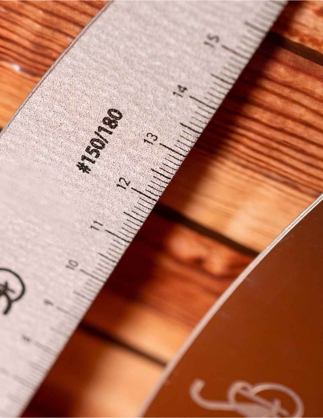 Lima Mezzaluna Righello Sa Bellesa: Precisione e Versatilità
